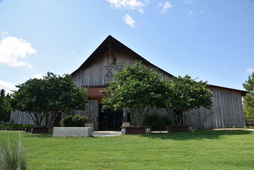 Vintage Farm Barn Rentals > College Of Central Florida